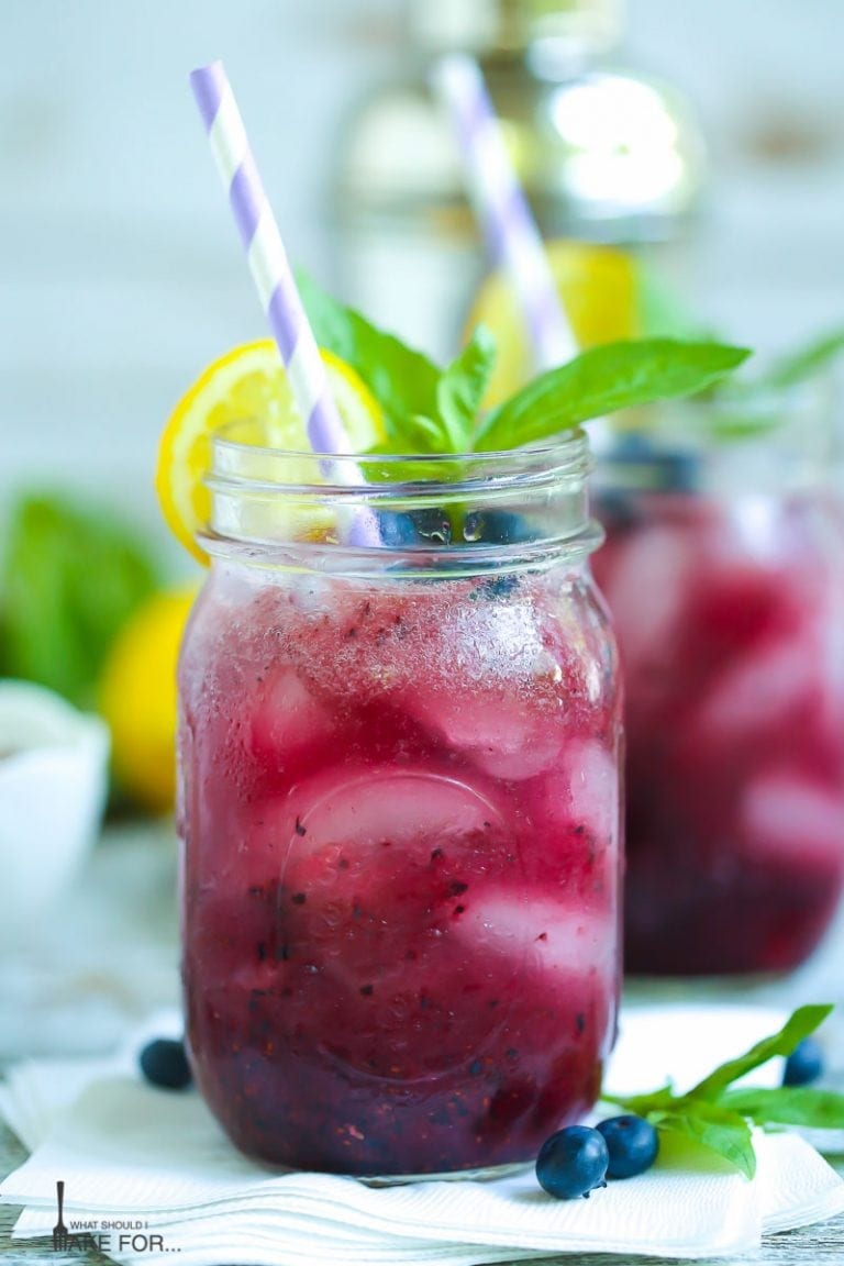 Boozy Basil Blueberry Lemonade - What Should I Make For...