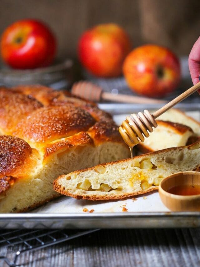 Apple Challah Story - What Should I Make For...
